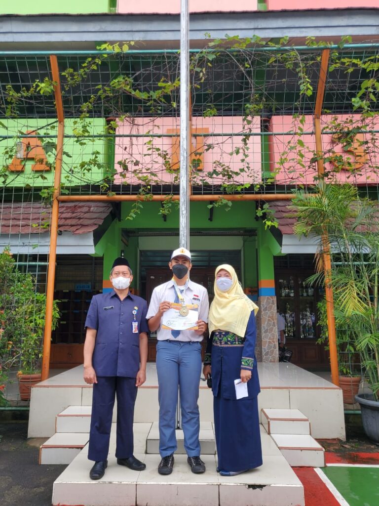 PRESTASI TAEKWONDO DAN TARI SAMAN | SMAN 32 JAKARTA – The Green School