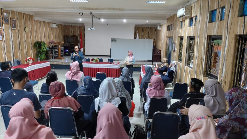 Pelatihan peningkatan percakapan dalam bahasa inggris | SMAN 32 JAKARTA ...