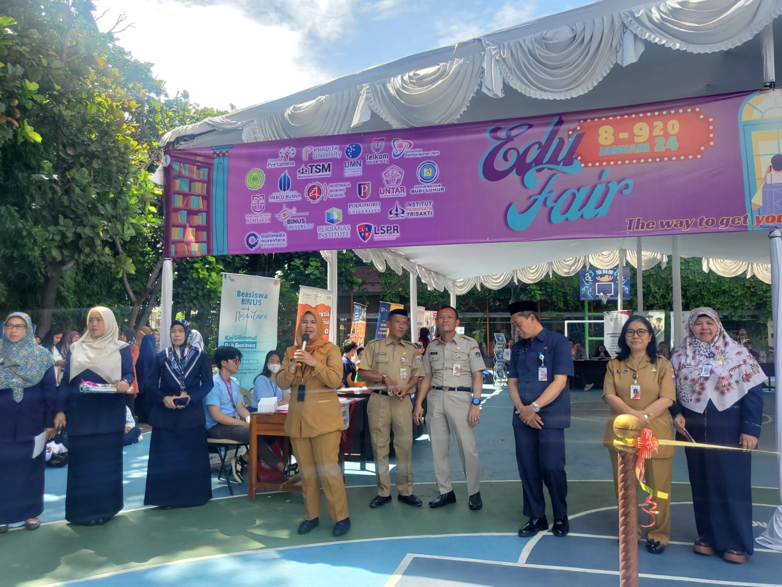 SMAN 32 JAKARTA – The Green School